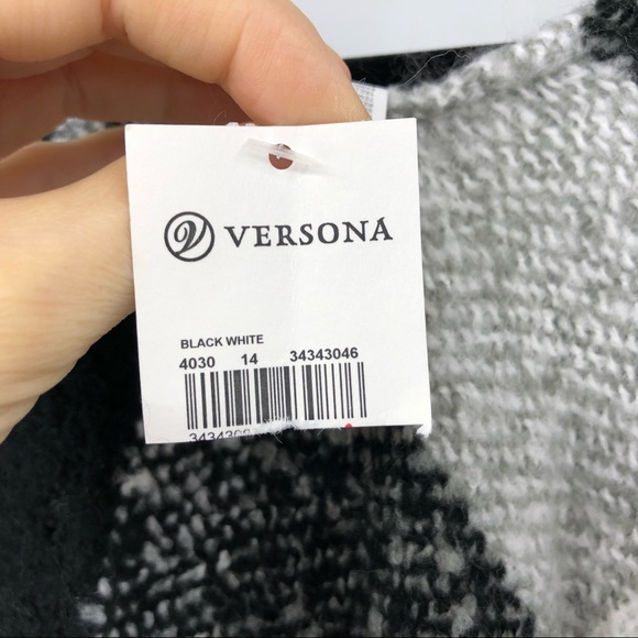 Versona | Sweaters | Pretty Versona Black And White Fringe Poncho ...